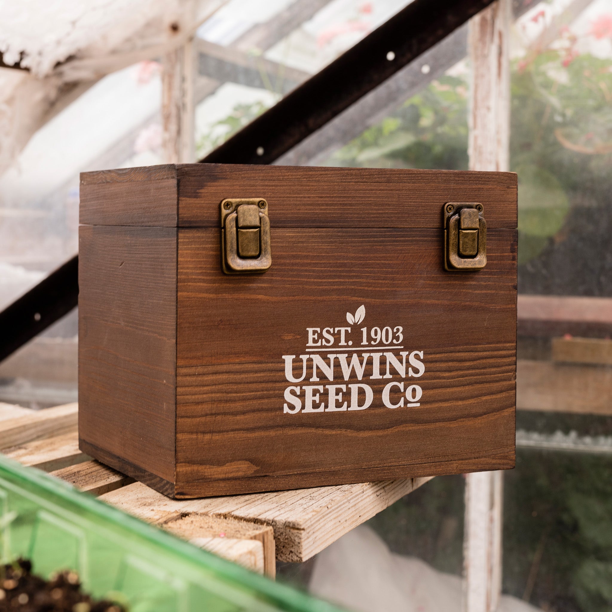 Unwins Gardeners' Seed Box - Gifts & Kits – Unwins UK